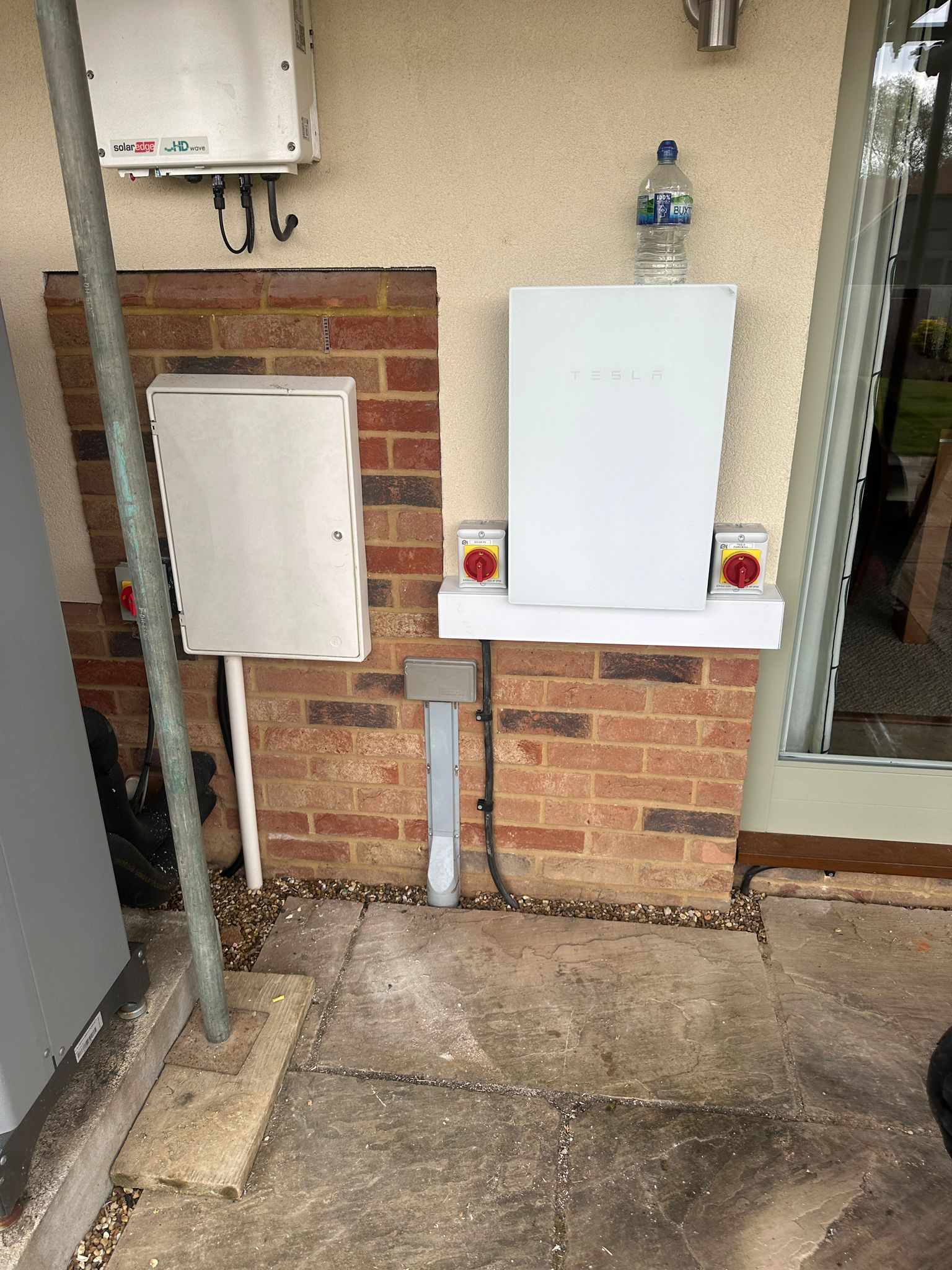 SOLAR PV AND TESLA POWERWALL 2 INSTALLED - AES Limited